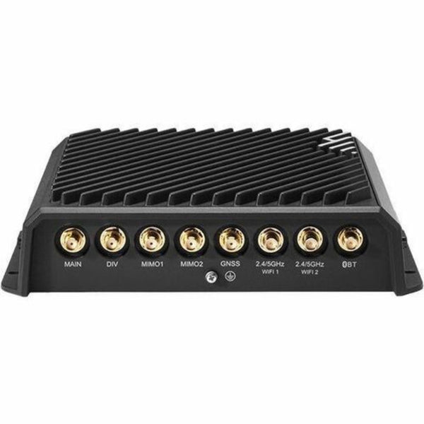 Cradlepoint R1900-5G: CBRS-Capable Rugged 5G Mobile Router